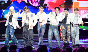 [사진]디엑스틴, '카리스마 뽐내며' - OSEN