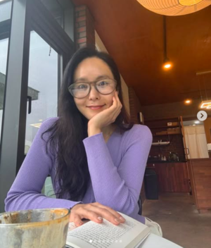 ‘최동석과 이혼’ 박지윤, 카페서 여유 만끽..“무기력 떨치려 노력중” - OSEN