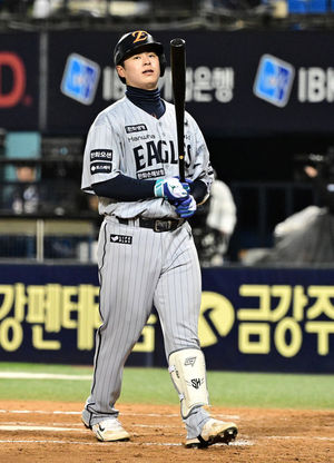 "수비도 잘하는 4번 타자" 달감독이 고마워하는데...15G 연속 홈런 실종, 수비 최다 417이닝 여파일까 - OSEN