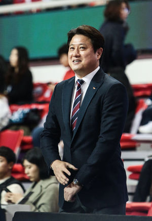 송영진 감독과 결별…문경은 감독 선임한 KT, FA 최대어 허훈 잡나 - OSEN