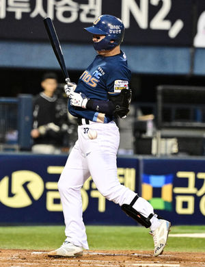 [사진]박건우, 콜어빈 사구에 악 - OSEN