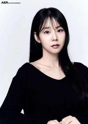 YG 떠난 한승연, 청초하거나 시크하거나 - OSEN