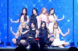 하츠투하츠, 데뷔 첫 신인상 탔다('ASEA 2025') - OSEN