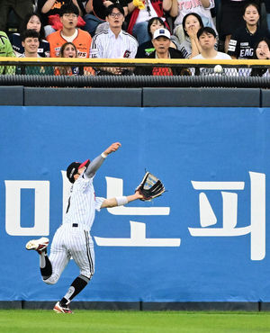‘50억 수비형 FA 유격수 영입’ 한화, ‘악마 중견수’ 박해민 올 겨울 FA 되면 관심 가질까 - OSEN
