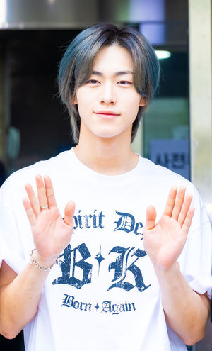 [사진]82메이저(82MAJOR) 박석준,'사전투표 함께해요' - OSEN