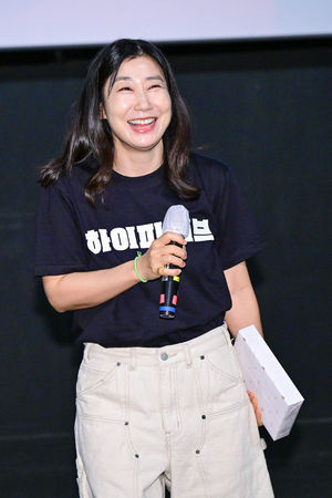 [사진]라미란, 영화 '하이파이브' 관객들과 즐거운 만남 - OSEN