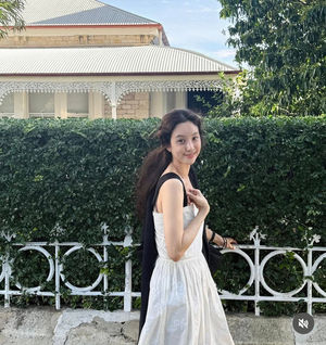 '공효진 친구' 정려원, 청순 섹시 오프숄더 원피스의 MZ식 해석 - OSEN