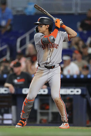 ‘타격 휴식’ 이정후, 9회 CF 대수비 출장…‘8안타 1홈런’ SF, 마이애미 4-2 격파 [SF 리뷰] - OSEN