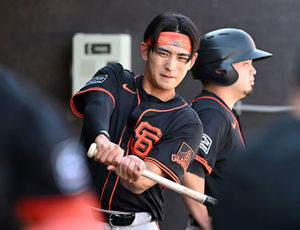 SF 라인업 공개! '3루타 쾅' 이정후 2G 연속 1번타자 출격…승승승승승승승 이끌까 - OSEN