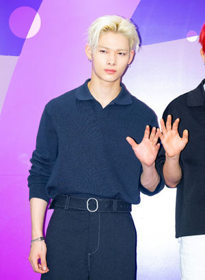 [사진]엔하이픈 니키,'반가운 인사' - OSEN