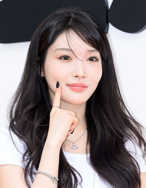 [사진]청하,'귀여운 볼콕' - OSEN