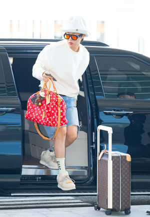 [사진]BTS 제이홉,'화려한 하차' - OSEN