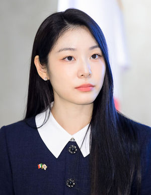 [사진]질문에 귀 기울이는 김연아 - OSEN