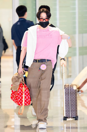 [사진]BTS 제이홉,'화려한 패션' - OSEN