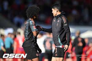 김민재 비싸다 팔고 GK 4명에 연봉 559억 낭비...레전드의 저격, "뮌헨, 너네 정신 나갔냐" - OSEN