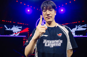 LPL 1번시드 'AL' 사령관 '타잔', "젠지 너무 잘해, 살살 해줘 쵸비" - OSEN