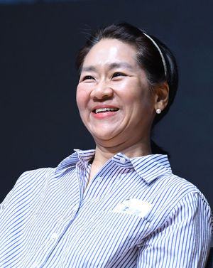 [사진]미소짓는 외유내강 강혜정 대표 - OSEN
