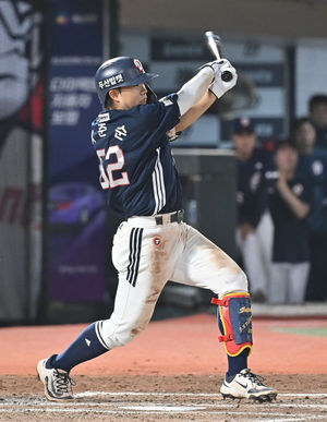 “그냥 예뻐 죽겠다” 16년 만에 1R 지명, 이 정도로 잘할 줄이야…‘10G 타율 .378’ 19세 3루수 성장세 무섭다 - OSEN