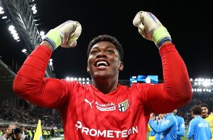 '일본 들썩인다' 日 GK, EPL 진출 초읽기?... "웨스트햄이 장기적으로 키운다" 322억 협상 속도 붙었다 - OSEN