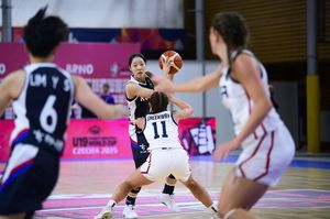 '미국의 벽 높았다' 한국 U-19 女농구, 월드컵 첫 경기 81점 차 대패...조 최하위로 시작 - OSEN