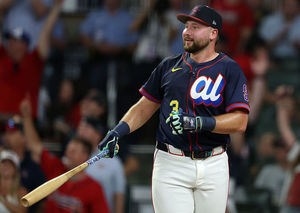 ‘ML 전반기 홈런왕의 위엄’ 38홈런 롤리, 신성 카미네로 꺾고 홈런더비 우승…1R 탈락 위기 딛고 챔피언 우뚝 - OSEN