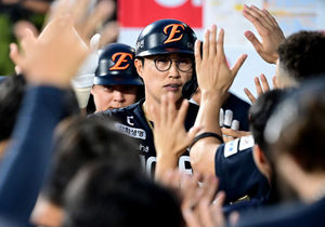 ‘1위 4.5G차 독주’ 한화 왜 우승 적기인가, 90억 캡틴도 묘한 기운을 느낀다 “어리숙했던 선수들, 이제 믿음 생겼다” - OSEN