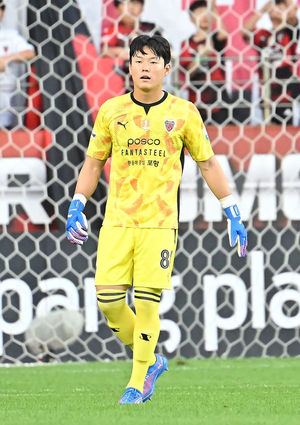 [사진] 홍성민 골키퍼, 기성용과 함께 뛴다. - OSEN