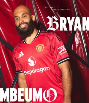 [공식발표] 맨유, 'PL 20골' 특급 공격수 음뵈모 영입...등번호 19번 - OSEN