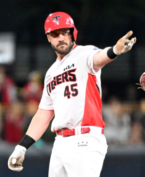 "볼넷보다 내 스윙 하겠다" OPS 3위 장타율 2위에 불만족인가...ML 88방 거포, 후반기 대폭발 예고 - OSEN