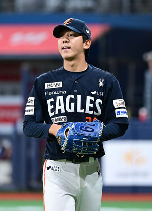 78억 FA 제치고 5선발 쟁취…‘전체 1순위’ 특급 좌완 감격, “한화 선발진 들어가는 게 꿈이었다” [오!쎈 인터뷰] - OSEN