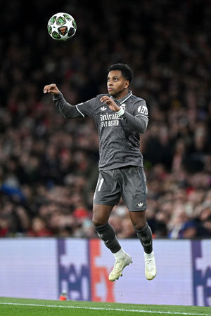 EPL 6경기 뛰고 방출?.. 리버풀, 레알 '언성 히어로' 영입 탄력 받나 - OSEN