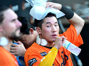 "경기 중에도 먹었다" 한 달 만에 6kg 찌우다니…황영묵 보이지 않는 노력→7월 타율 .471 '부활' - OSEN