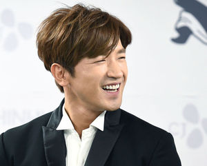 신화창조가 더 신났네..'46세' 이민우, 26억 사기 딛고 늦장가 '팬들 울컥' [Oh!쎈 이슈] - OSEN