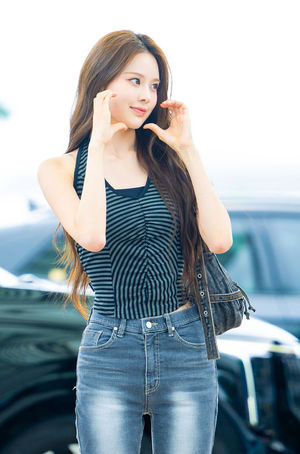 [사진]이즈나 방지민,'여신의 볼하트' - OSEN