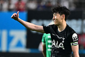 '361억 계약으로 MLS 새 시대' 손흥민, 5일 전격 LA로 출국... 7일 MLS 기록 깨는 초대형 계약 눈앞 - OSEN