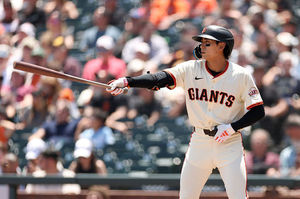 이정후, 8월 8G 연속 안타 행진…행운의 내야 안타, 타율 .258 유지했다 [SF 리뷰] - OSEN