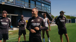 ‘13년 인연+물세례 신고식’… 손흥민, LAFC에서 뜨거운 시작 - OSEN