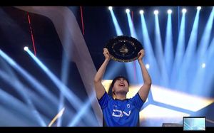 [EWC] ‘울산’ 임수현, ‘로하이’ 윤선웅 꺾고 철권 8 부문 2년 연속 제패 - OSEN