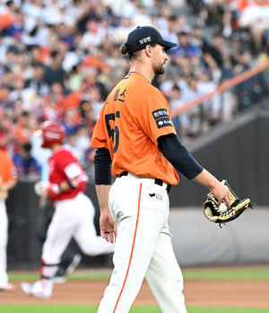 [사진]와이스,'최정에게 당했다' - OSEN