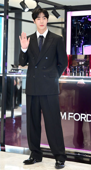 [사진]추영우, '완벽한 슈트핏 뽐내며' - OSEN