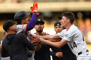 “나는 잘못없어” vs “1회부터 정말 무례했다” 3명 퇴장 당한 난투극, 설전은 계속됐다 - OSEN