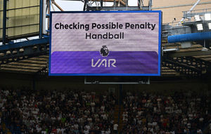 '심판 비판하지 마세요' KFA랑 대조되네...PL 심판위원장, 오심 공개 인정 "VAR 지침 어겼다, 명백한 잘못" - OSEN