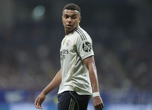 프랑스 전설의 ST, 음바페 향해 쓴소리..."절대 위대한 9번이 될 수 없어" - OSEN