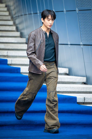 [사진]B1A4 공찬,'성큼성큼' - OSEN