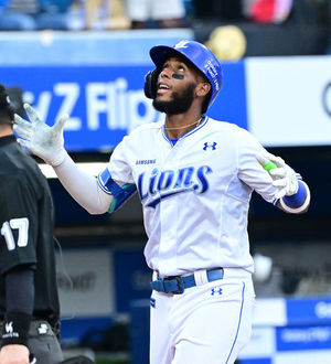 드디어 터졌다! 삼성 디아즈, 4G 연속 침묵 깨는 44호 홈런 폭발! [오!쎈 대구] - OSEN