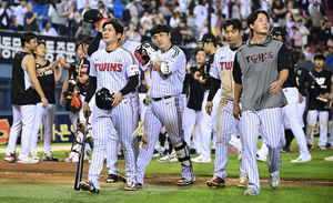 [사진]KT에 역전패 당한 LG - OSEN