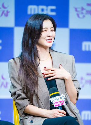 [사진]이선빈,'귀여운 눈웃음' - OSEN