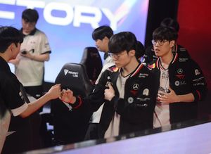 [LCK] ‘오너 특급 캐리 쇼’ T1, 멸망전 생존 롤드컵 ‘막차’ (종합) - OSEN