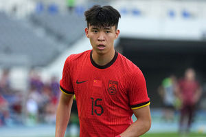 “중국 시장에 맞춘 PL 중계!" 거만한 중국, 15년간 진출 선수는 제로! - OSEN