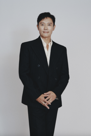 Lee Byung-hun on AI in Film: ‘At First, Amazing. Then Terrifying. - OSEN